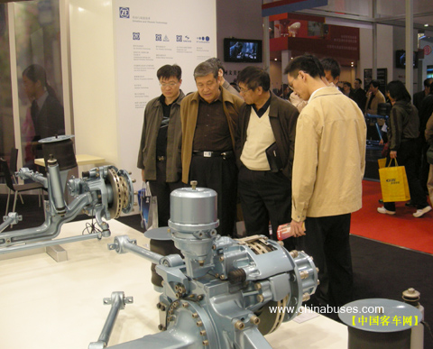 ZF（苏州）多款产品荣获 "中国客车最佳零部件奖"